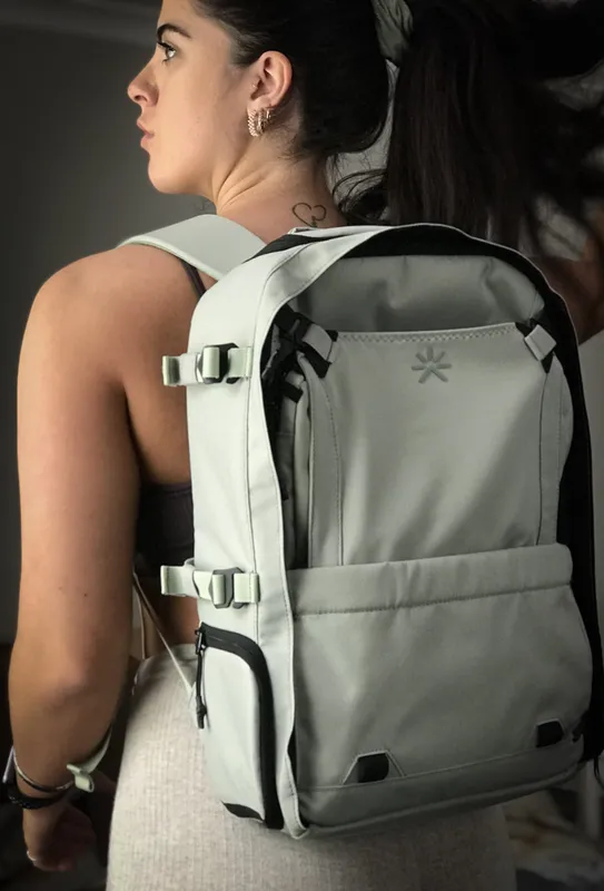 2023 Tropicfeel Hive Backpack Review [In-Depth & Unbiased]